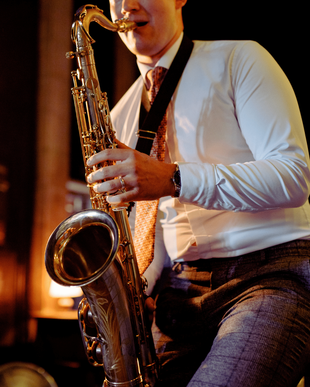 How to Play Saxophone: The Ultimate Beginner’s Guide