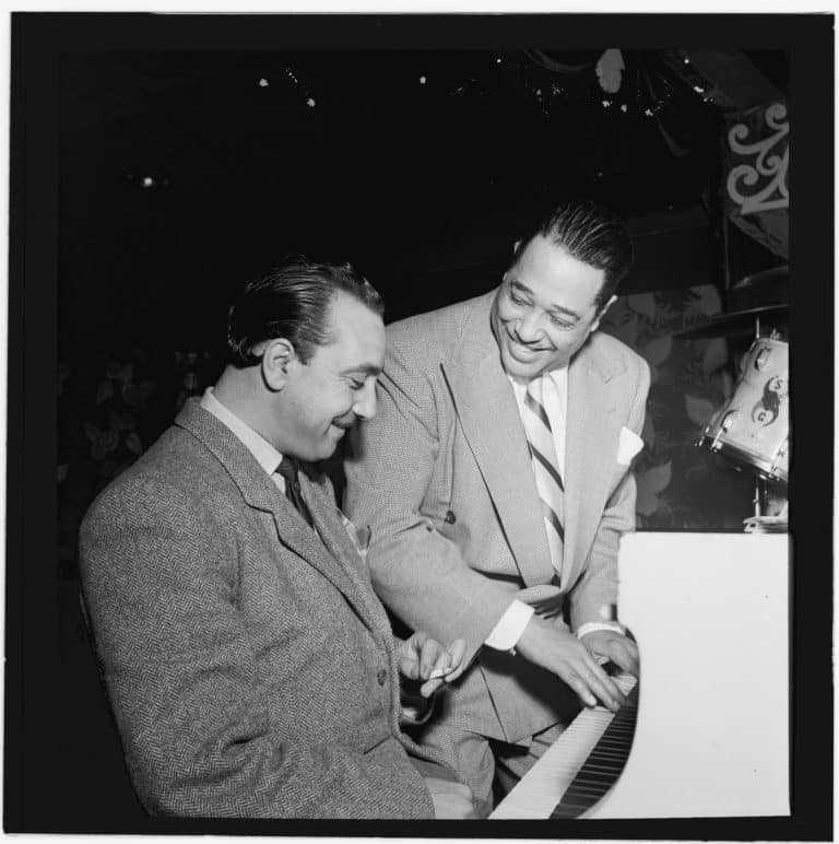 Django Reinhardt Biography - Gypsy Jazz Royalty